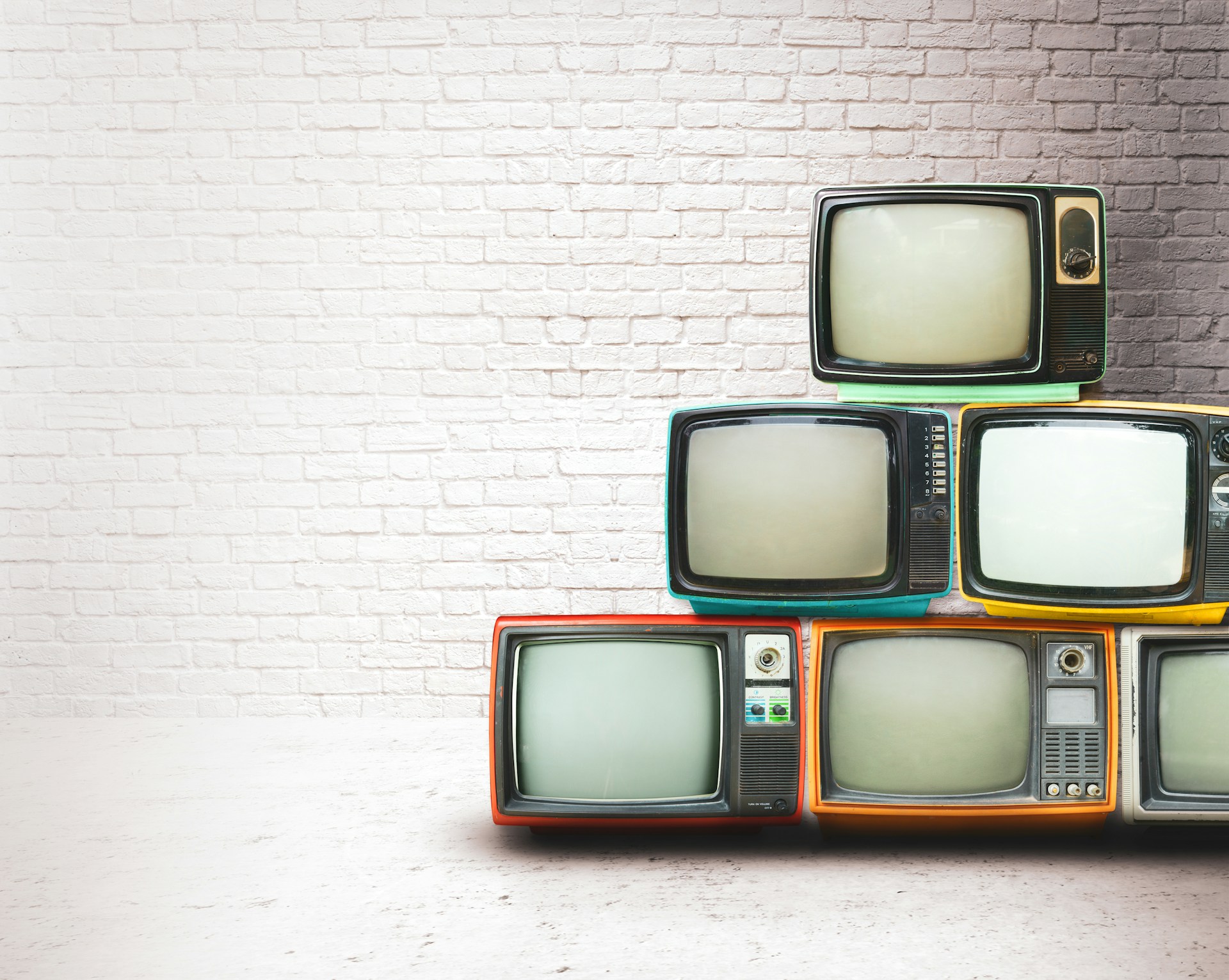 A Very Brief History Of The TV Set - BusinessMole