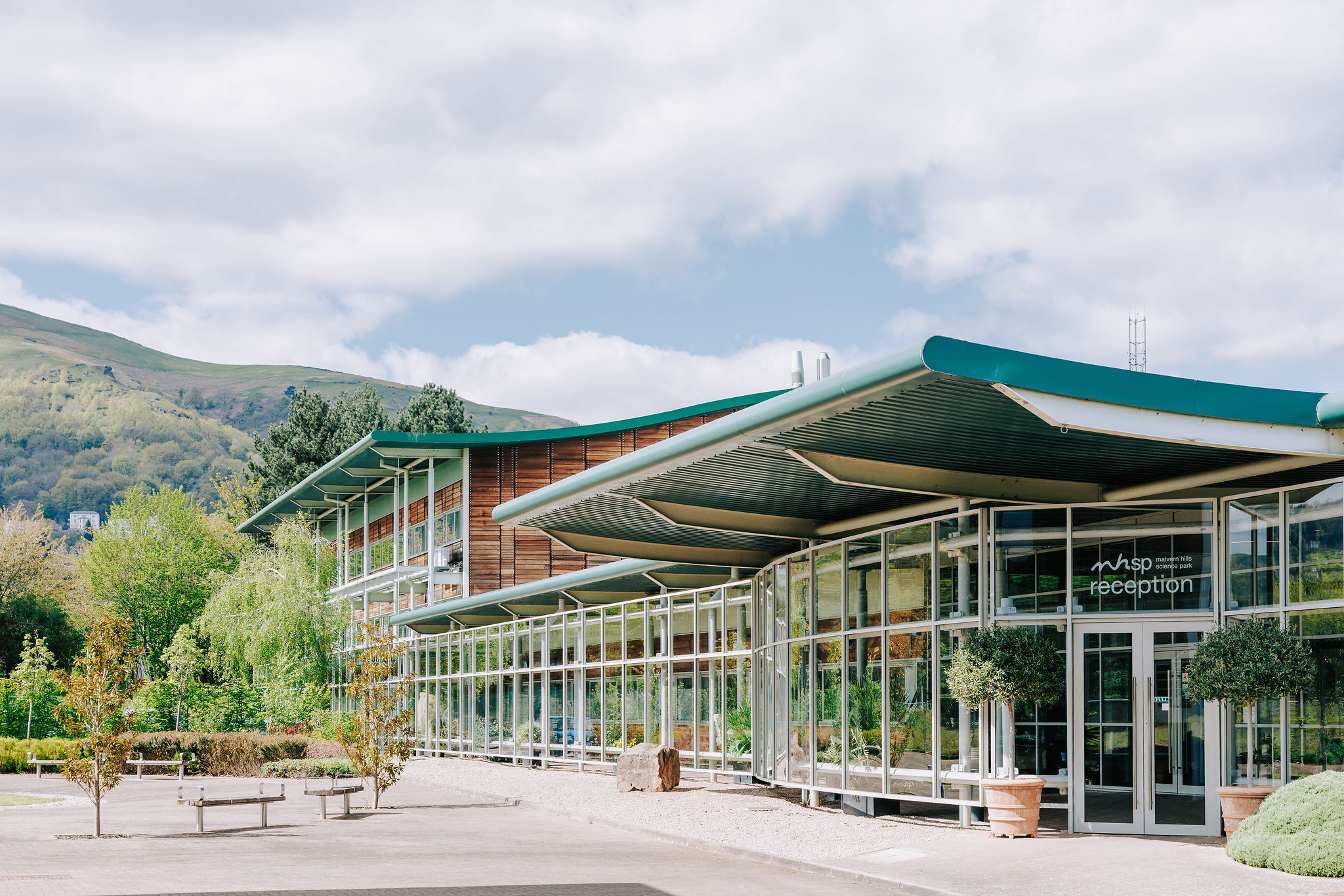 Utelize Mobile Named Finalist for 2025 Megabuyte Emerging Stars Award - BusinessMole